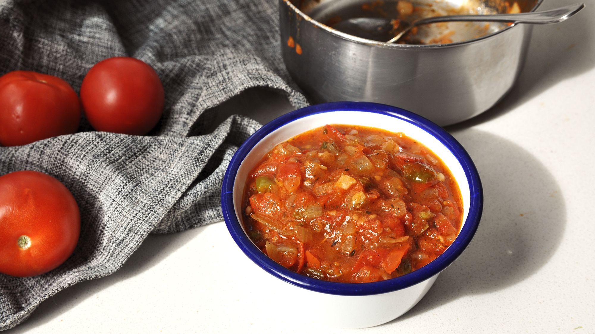 Salsa de Tomate para Pasta (Receta Fácil) - IdeasParaCocinar